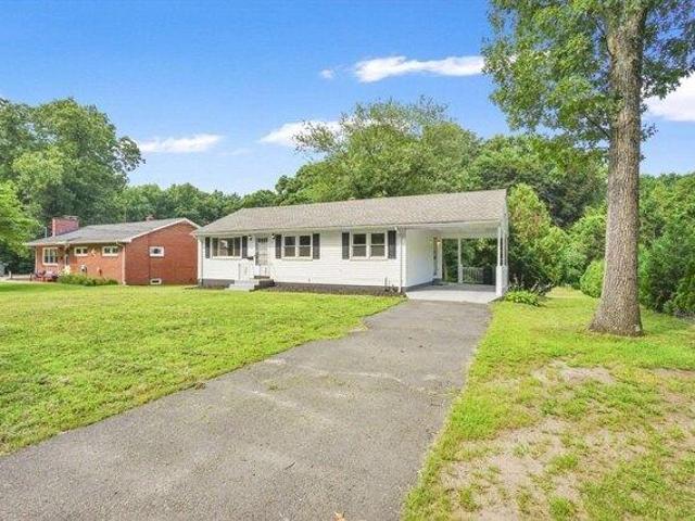 house with 3 bedroom, Chicopee MA DS104265231