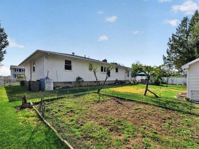 house with 3 bedroom, Chicopee MA DS104266129