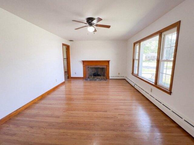 house with 3 bedroom, Chicopee MA ES103807488