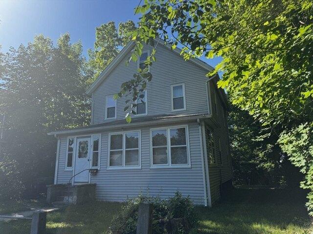 house with 3 bedroom, Chicopee MA ES103808995