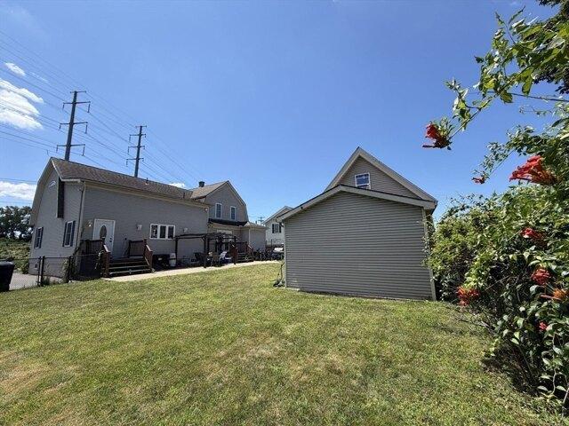 house with 3 bedroom, Chicopee MA ES105092864