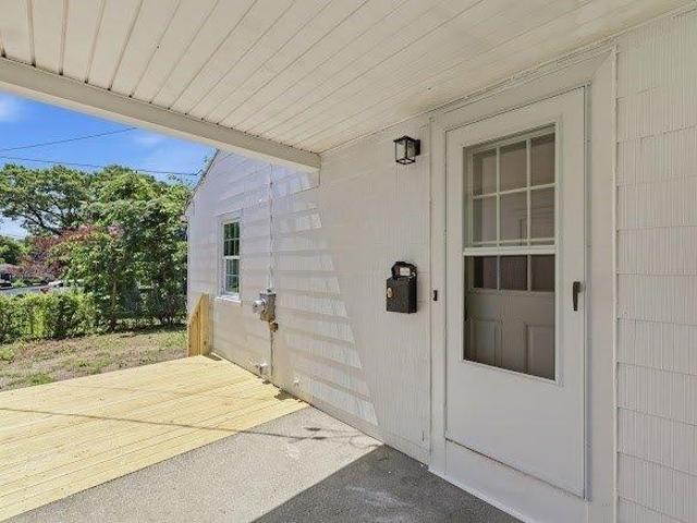 house with 3 bedroom, Chicopee MA ES105107176