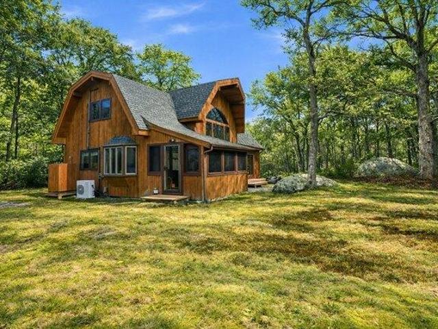 house with 3 bedroom, Chilmark MA DS103439583