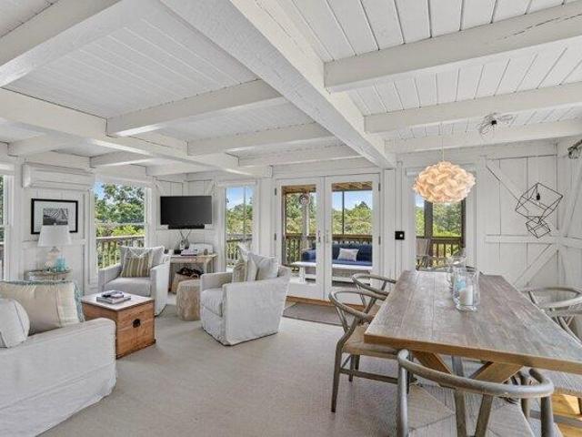 house with 3 bedroom, Chilmark MA ES104650591
