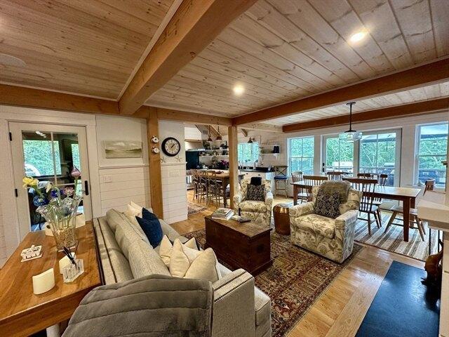 house with 3 bedroom, Chilmark MA ES105108808