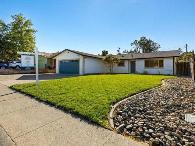 house with 3 bedroom, Citrus Heights CA DLS88247064