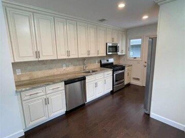 house with 3 bedroom, Commack NY DS103621827
