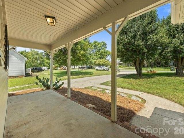 house with 3 bedroom, Concord NC ES104898642