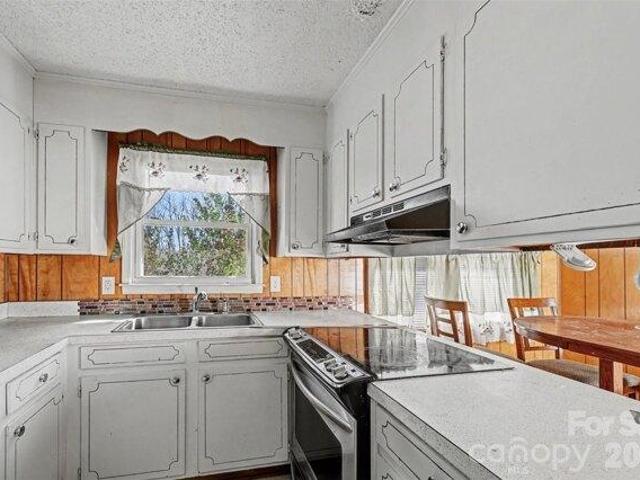 house with 3 bedroom, Concord NC ES104899671