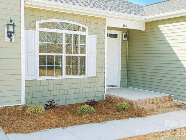 house with 3 bedroom, Concord NC ES104907805