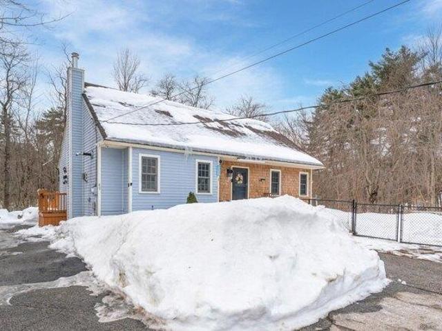 house with 3 bedroom, Concord NH DLS101602493