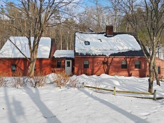 house with 3 bedroom, Concord NH DLS101897119