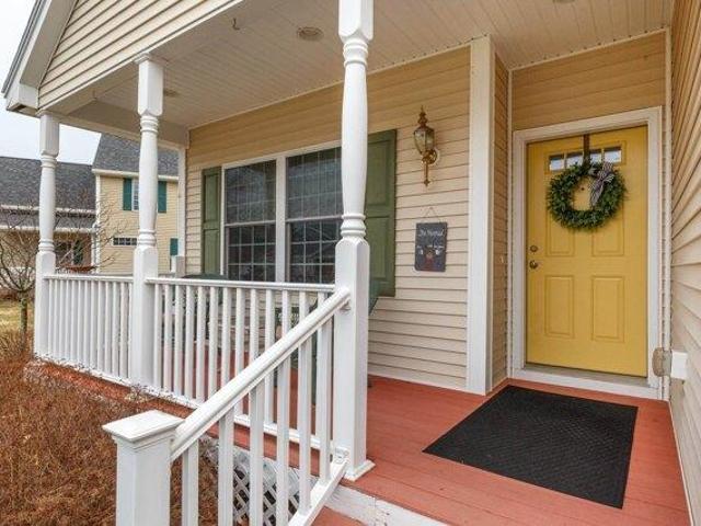 house with 3 bedroom, Concord NH DLS102728025