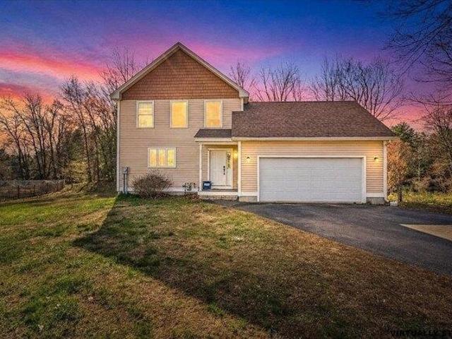 house with 3 bedroom, Concord NH DS102258464