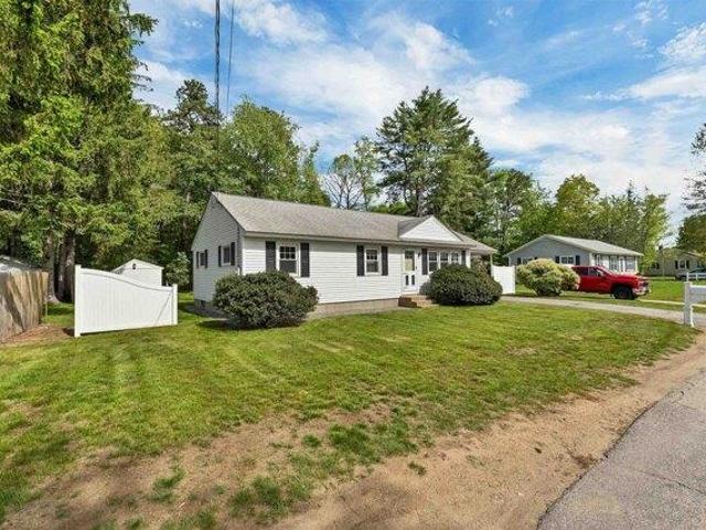 house with 3 bedroom, Concord NH DS103098669
