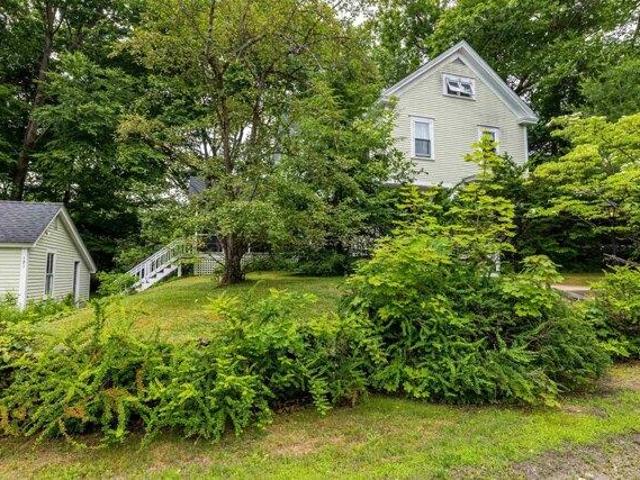 house with 3 bedroom, Concord NH DS103927469