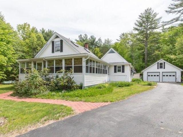 house with 3 bedroom, Concord NH DS103928541