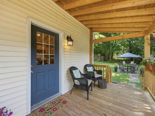 house with 3 bedroom, Concord NH ES104541649