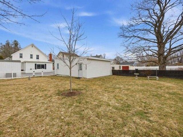house with 3 bedroom, Concord NH ES104851756