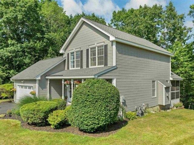 house with 3 bedroom, Concord NH ES105093456