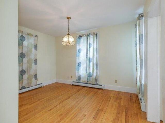 house with 3 bedroom, Concord NH ES105093491