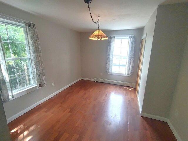 house with 3 bedroom, Concord NH ES105112863