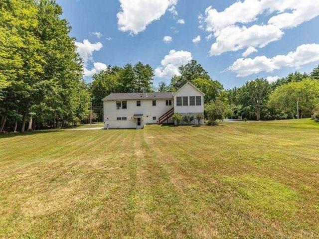 house with 3 bedroom, Concord NH ES105123922