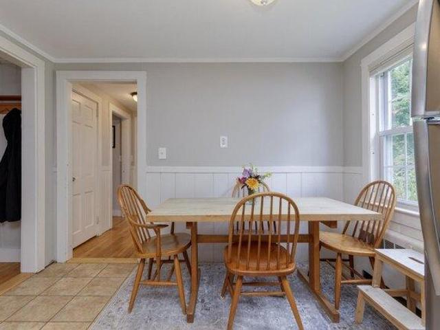 house with 3 bedroom, Concord NH ES105206945