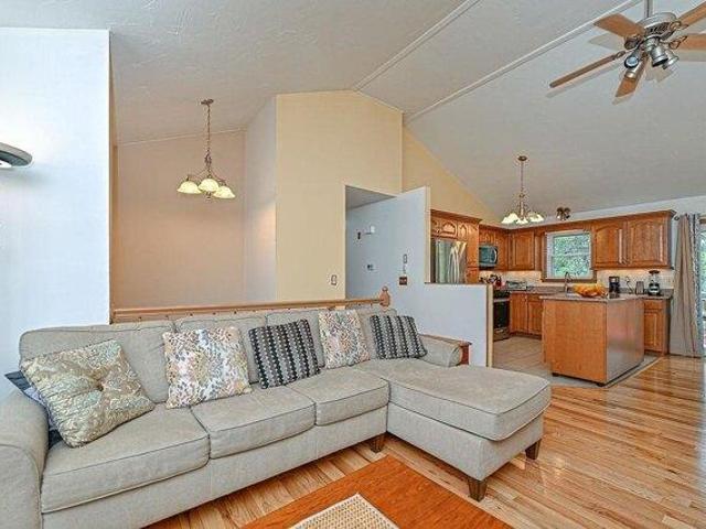 house with 3 bedroom, Concord NH ES103036169
