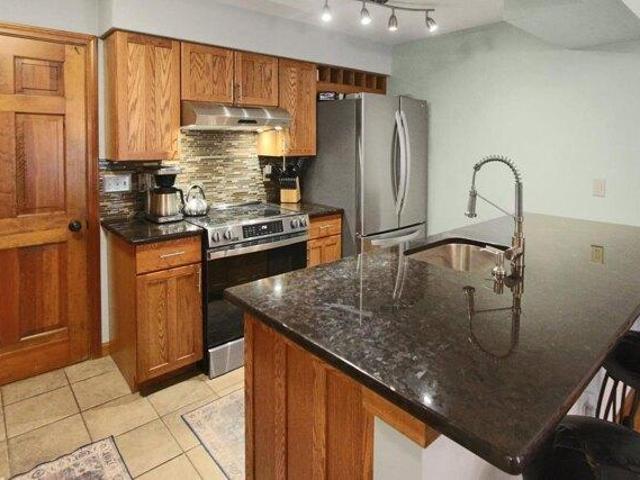 house with 3 bedroom, Concord NH ES103249397