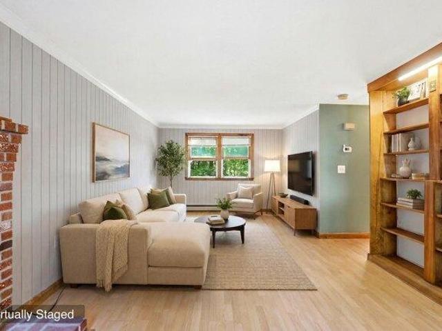 house with 3 bedroom, Concord NH ES103967689