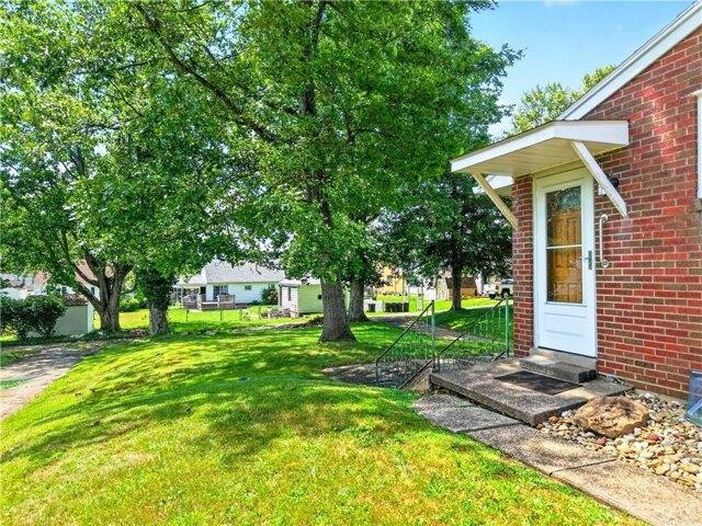 house with 3 bedroom, Connellsville PA ES103627562