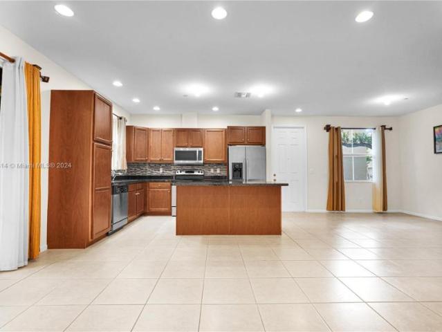 house with 3 bedroom, Cooper City FL FL DLS102659716