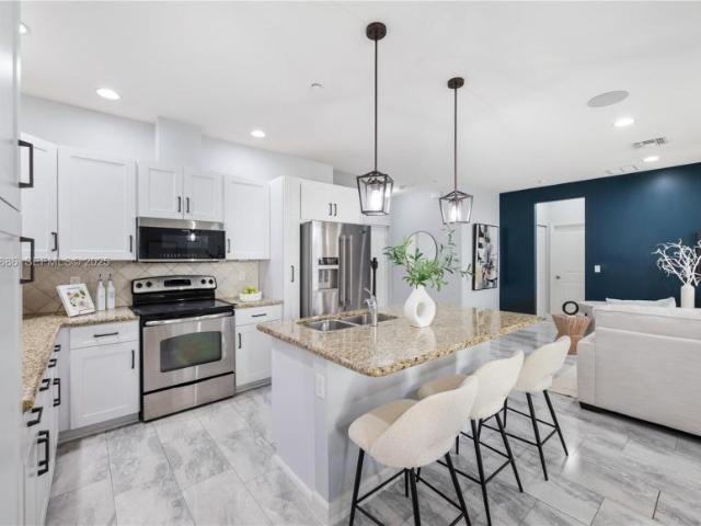 house with 3 bedroom, Cooper City FL FL DS102244423