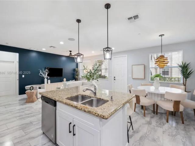 house with 3 bedroom, Cooper City Fl FL DS102398116