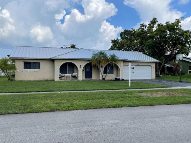 house with 3 bedroom, Cooper City Fl FL DS102660150