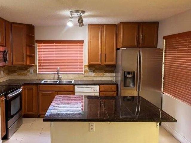 house with 3 bedroom, Coconut Creek FL DS93189663
