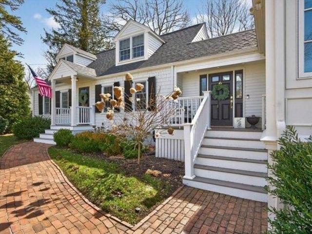 house with 3 bedroom, Cohasset MA ES102828793