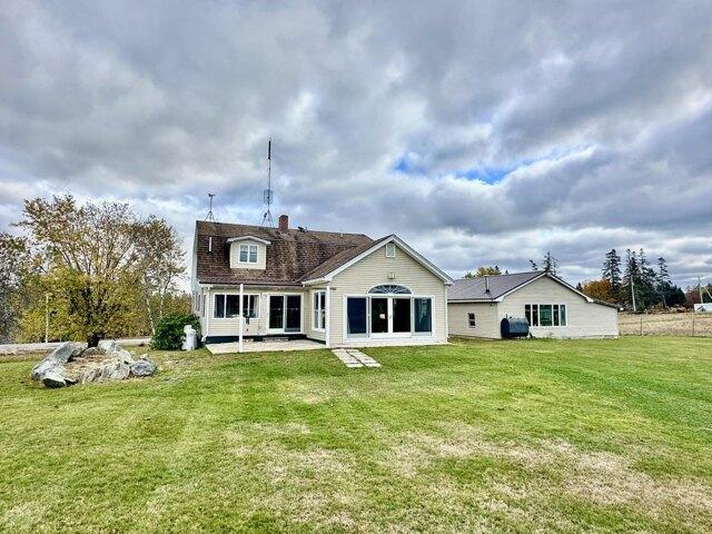 house with 3 bedroom, Columbia Falls ME ES104077533