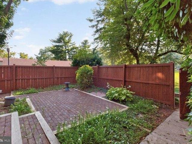 house with 3 bedroom, Columbia MD ES104901936