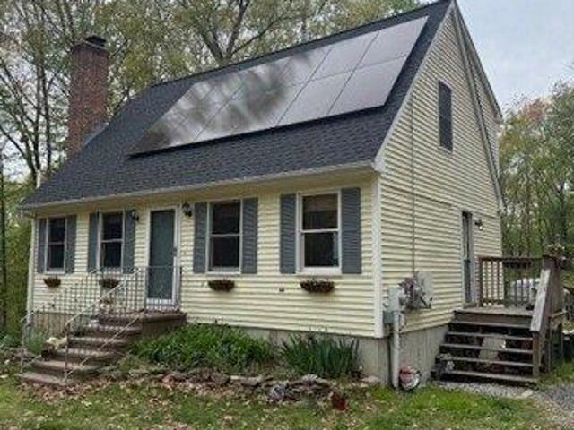 house with 3 bedroom, Colchester CT DLS102347260