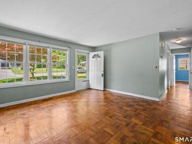 house with 3 bedroom, Colchester CT ES104377023