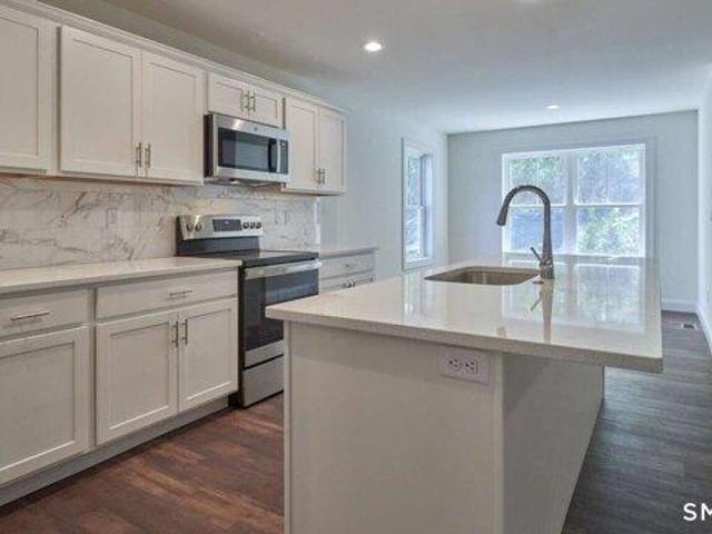 house with 3 bedroom, Colchester CT ES104480130