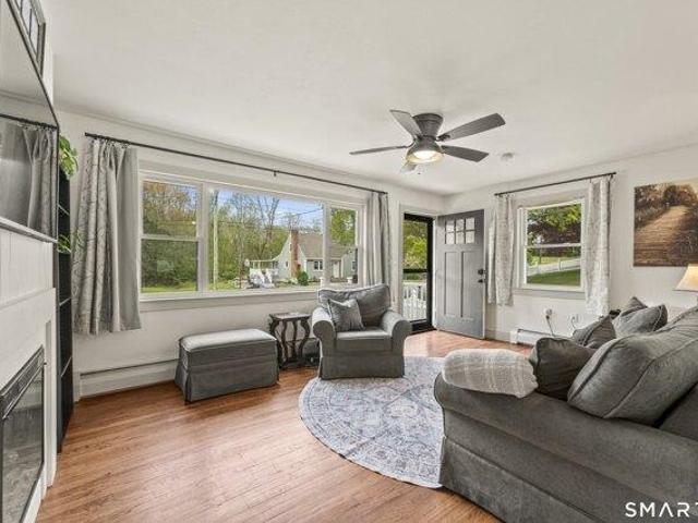 house with 3 bedroom, Colchester CT ES105123792