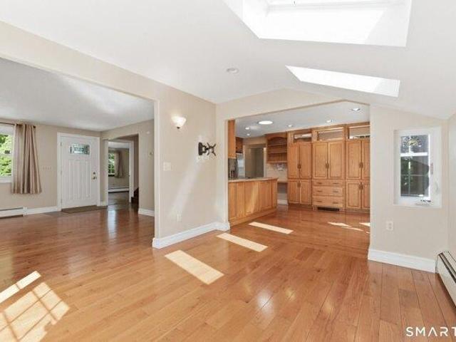 house with 3 bedroom, Colchester CT ES103438814