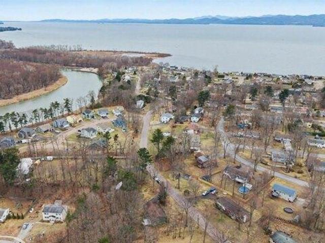house with 3 bedroom, Colchester VT DS102583137