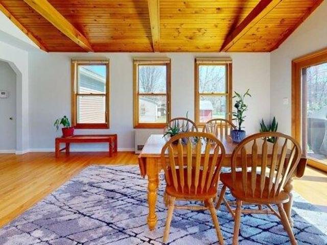 house with 3 bedroom, Colchester VT DS102583217