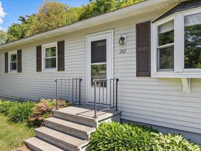 house with 3 bedroom, Colchester VT DS103069869