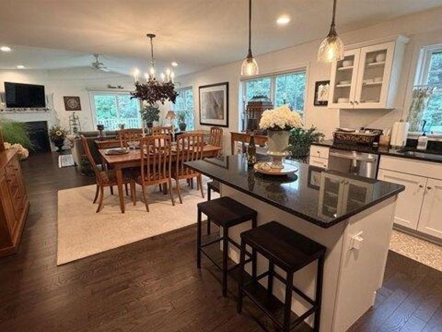 house with 3 bedroom, Colchester VT ES104512228