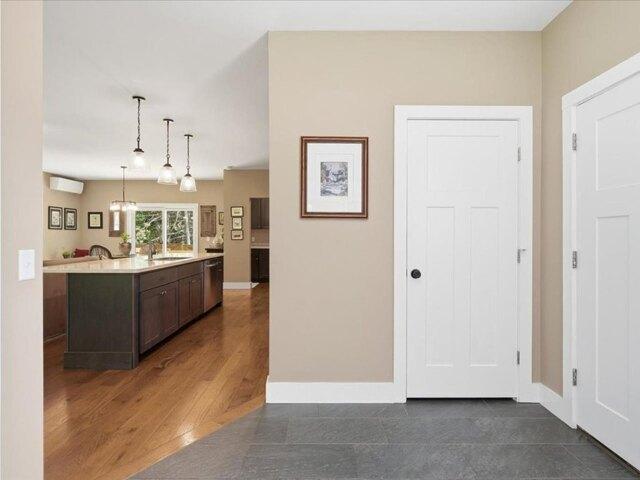 house with 3 bedroom, Colchester VT ES103929373